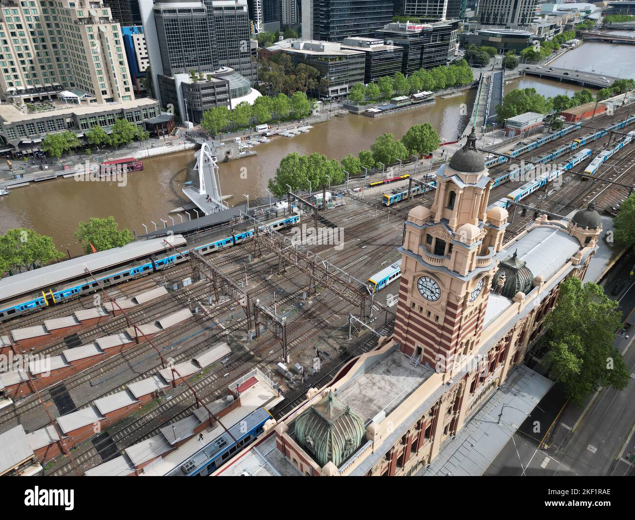 Flinders street station clock tower hi-res stock photography and images ...