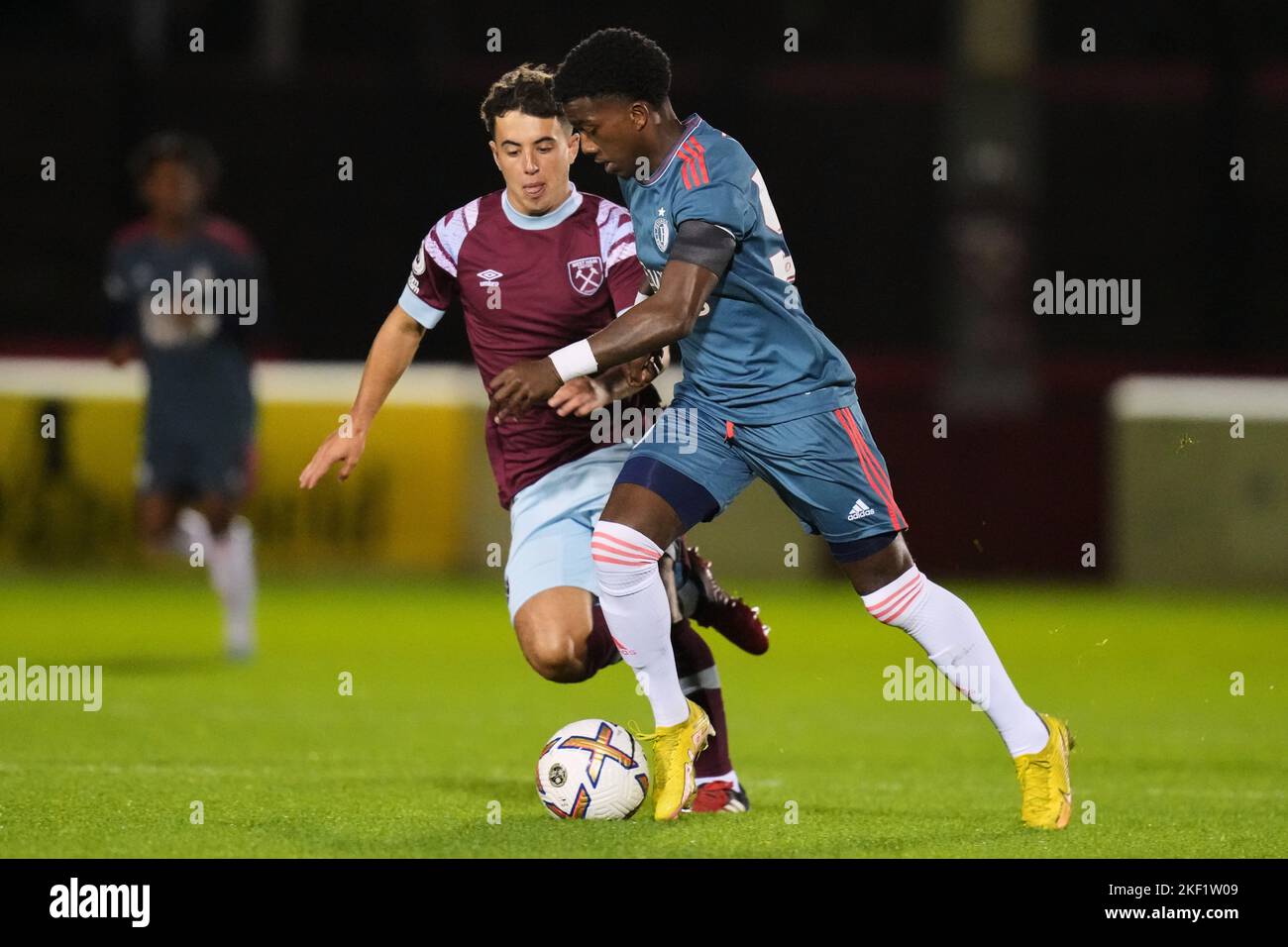 Dagenham, The United Kingdom. 15th Nov, 2022. Dagenham - Shiloh 't Zand ...