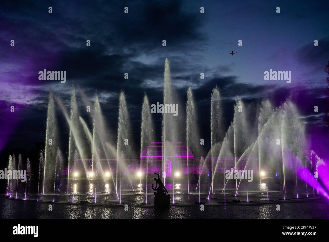 London, UK. 15th Nov, 2022. The Palm House pond show - Christmas at Kew ...