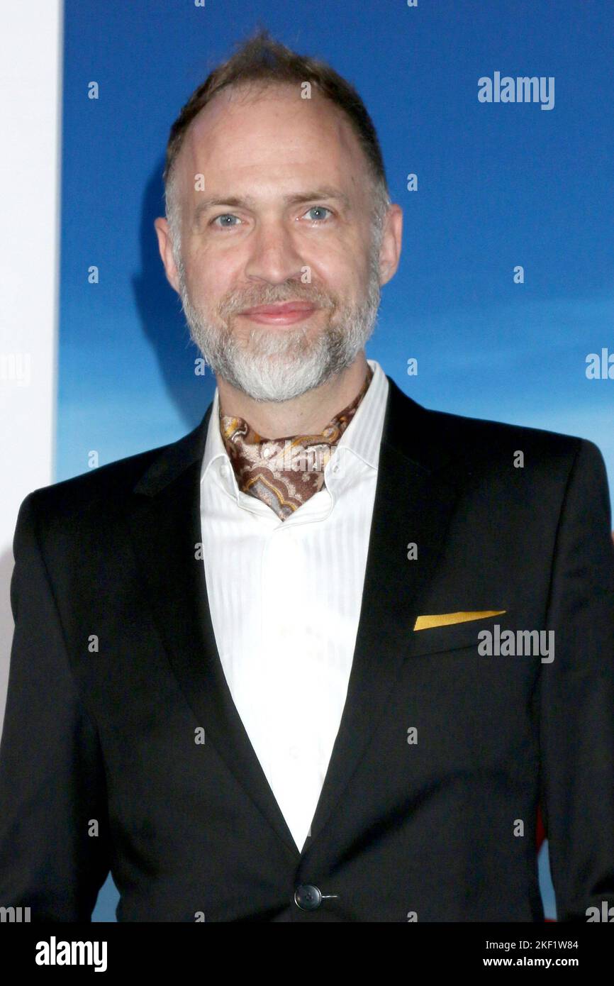 Los Angeles, CA. 14th Nov, 2022. Nathan Johnson at arrivals for GLASS ...