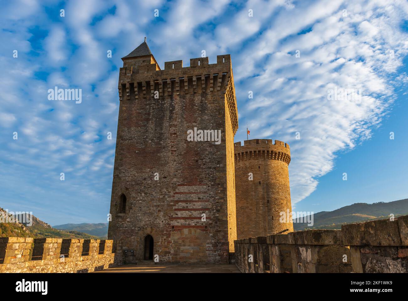 Medieval architecture in france hi-res stock photography and images - Alamy