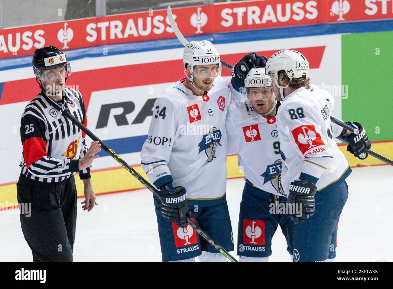 Munich, Germany. 15th Nov, 2022. Ice hockey: Champions League, EHC Red ...