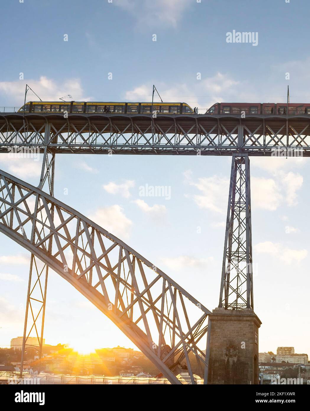 Porto metro hi-res stock photography and images - Alamy