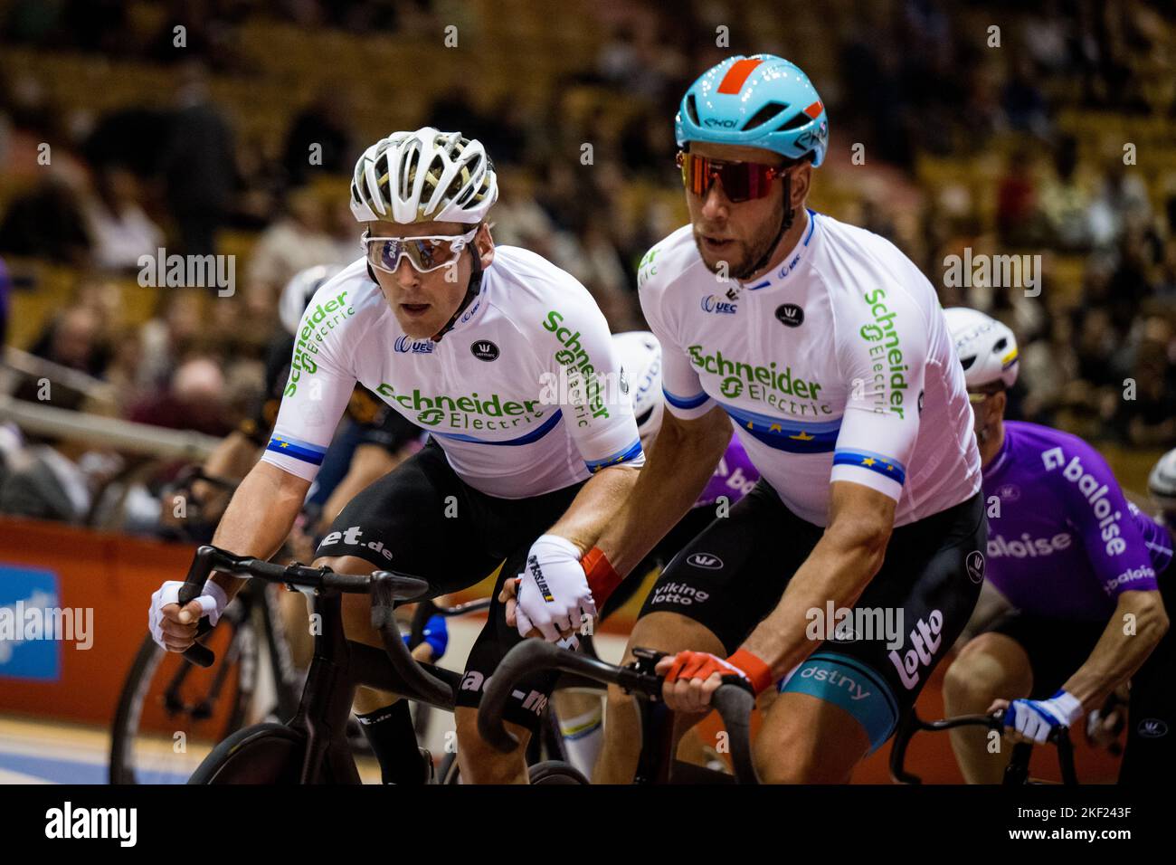German pair Roger Klugo and Theo Reinhardt of Team Schneider Electric ...