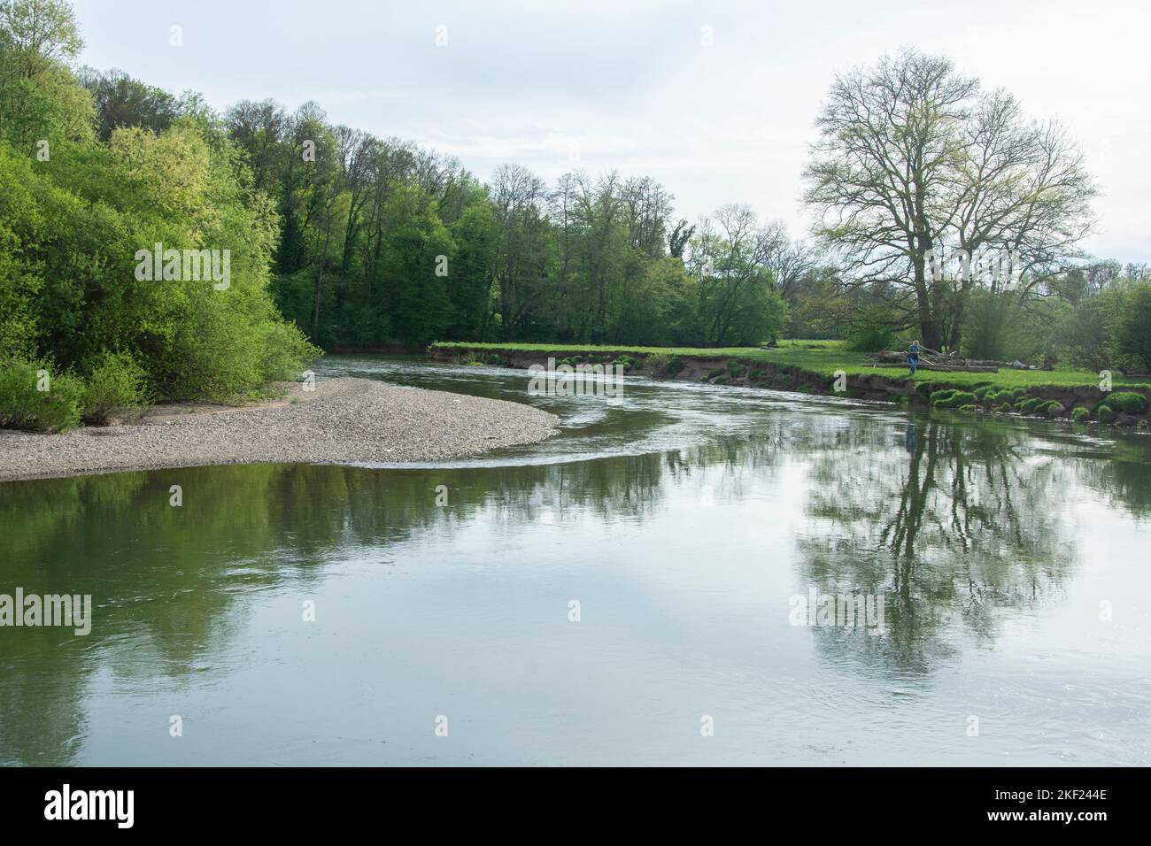 Die Ognon, einer der wildesten Flüsse von Frankreich, durchfliesst die ...