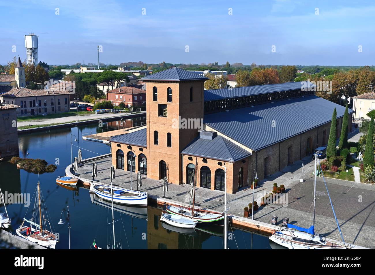 Warehouse view hi-res stock photography and images - Alamy