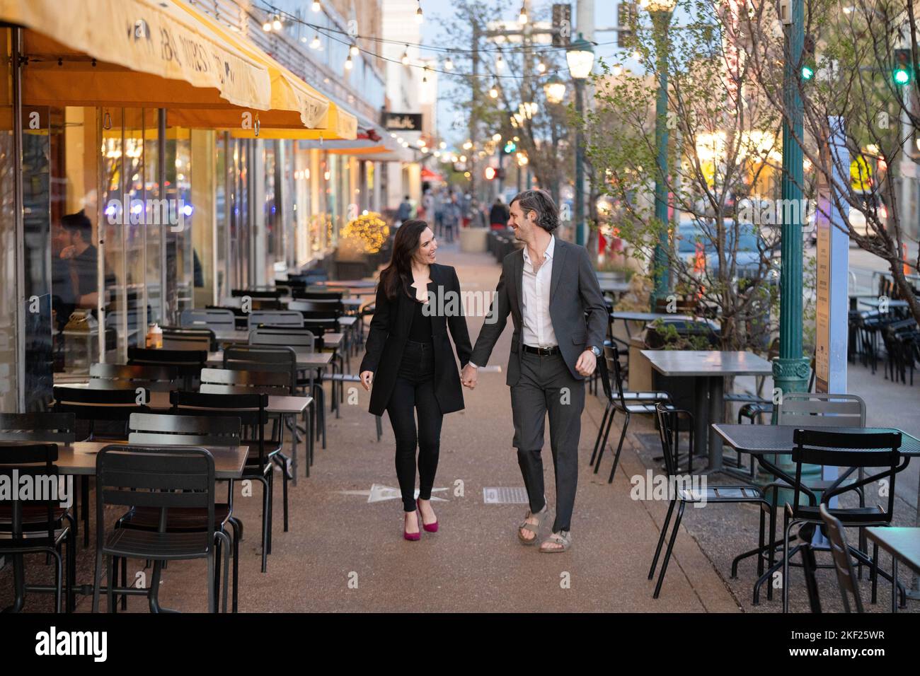 Romantic photos of a couple out for a date in a downtown urban setting ...