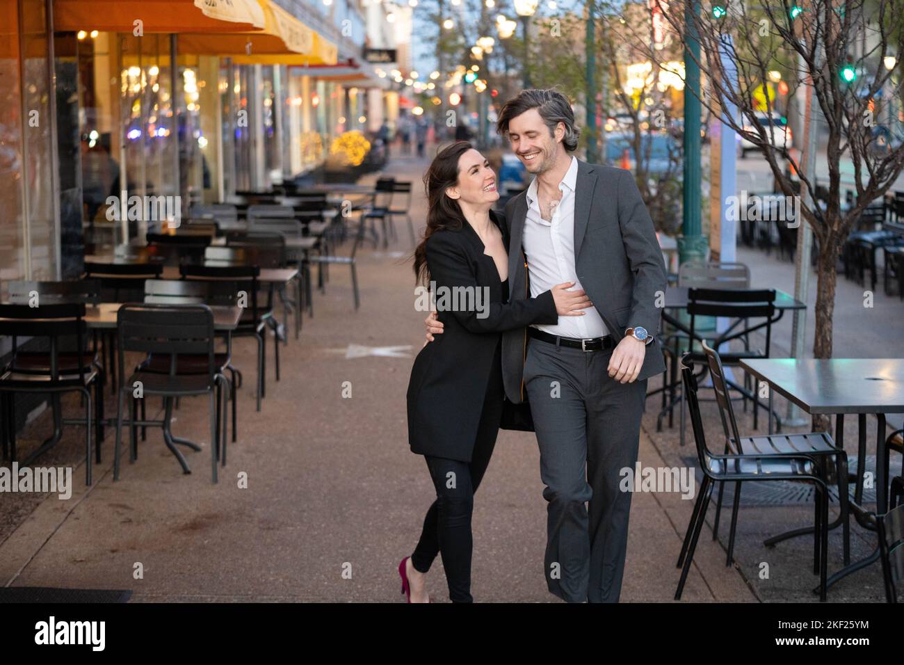 Romantic photos of a couple out for a date in a downtown urban setting ...