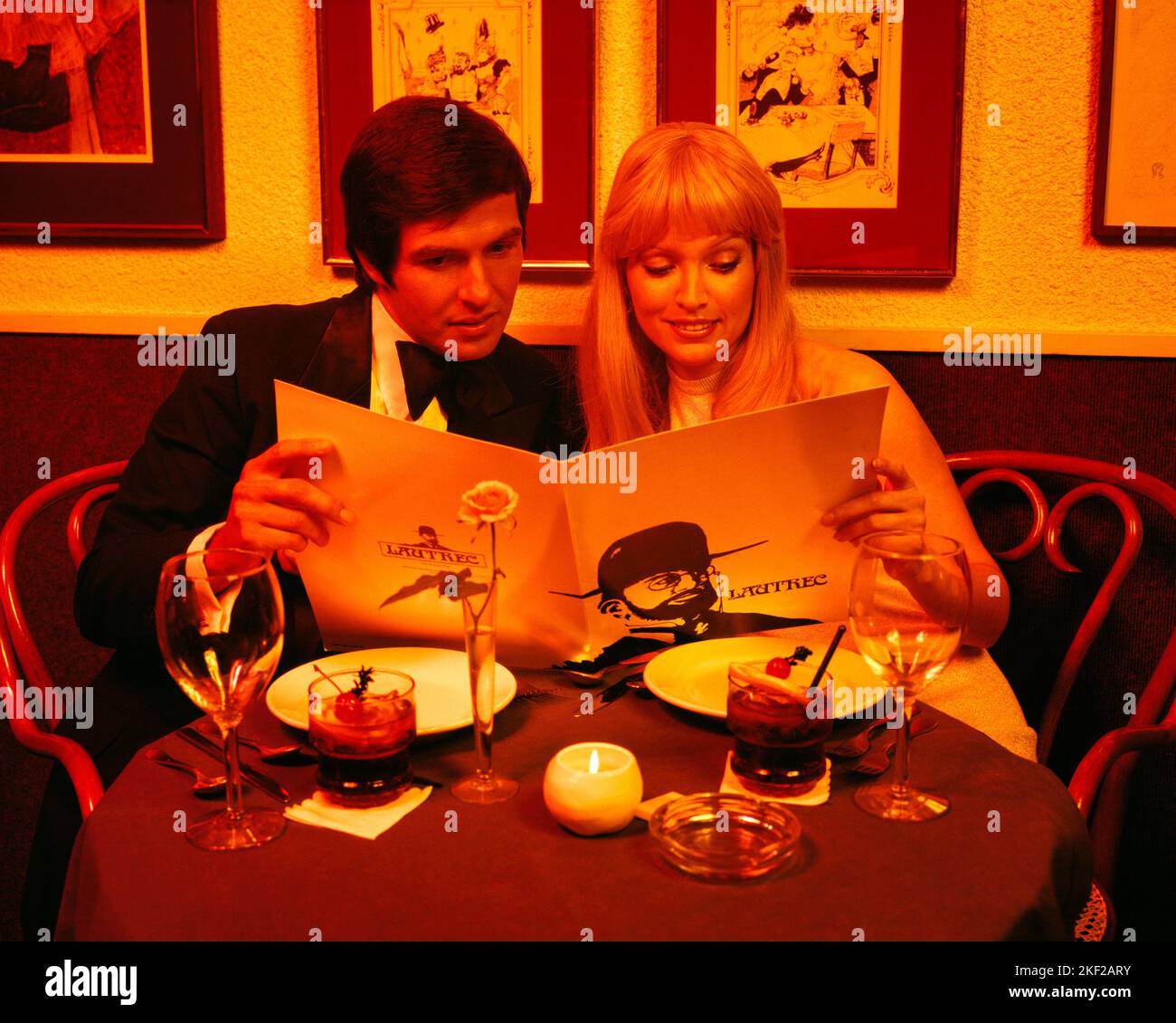 1970s fashion couple hi-res stock photography and images - Alamy