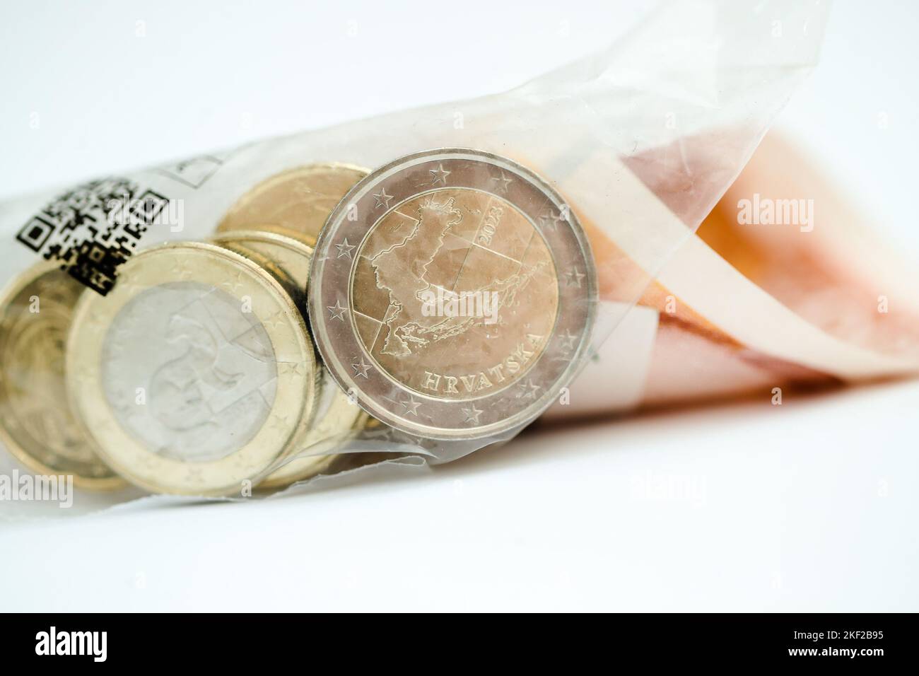 The initial package of euro coins in a plastic bag can be seen in the ...