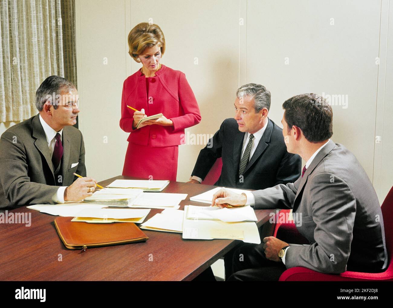1960s businessman secretary hi-res stock photography and images - Alamy