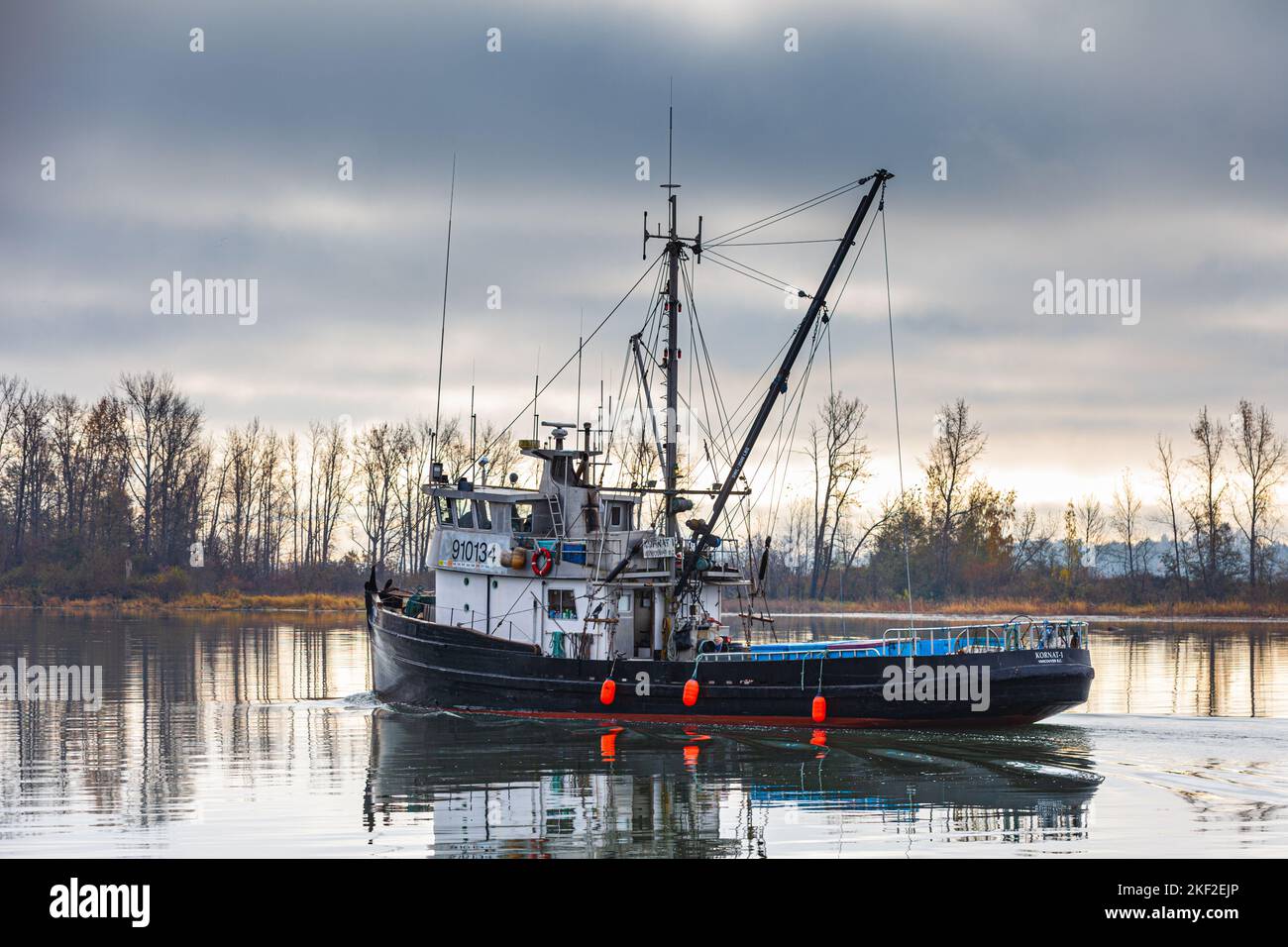Returning vessel hi-res stock photography and images - Alamy