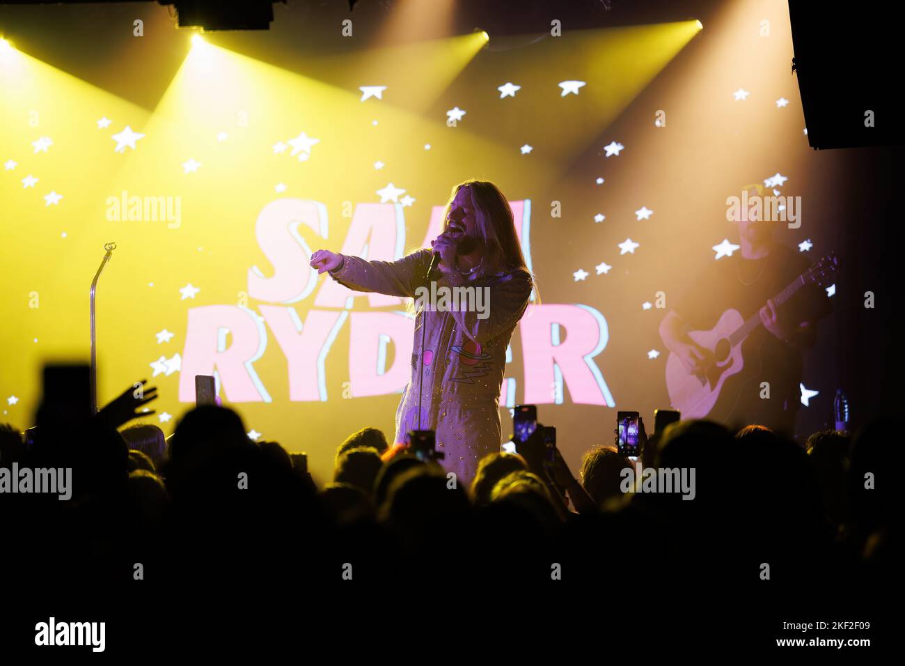 BARCELONA - NOV 8: Sam Ryder (singer) performs on stage at Apolo on ...
