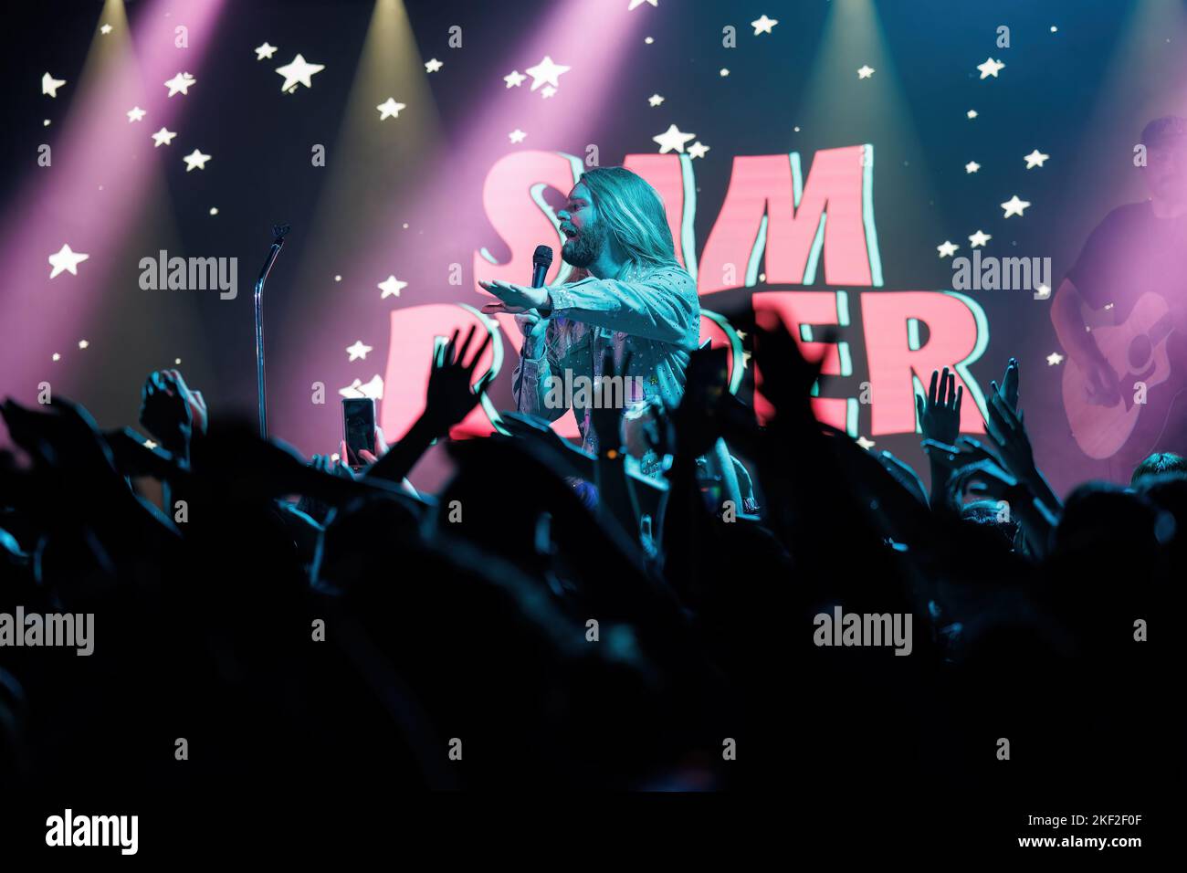 BARCELONA - NOV 8: Sam Ryder (singer) performs on stage at Apolo on ...