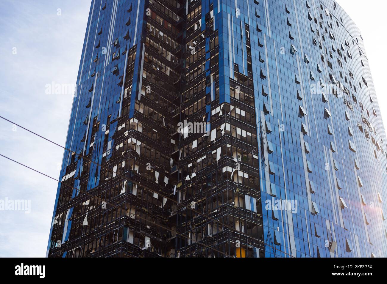 Kyiv, Ukraine 10.10.2022: The destroyed facade of a skyscraper in Kiev ...