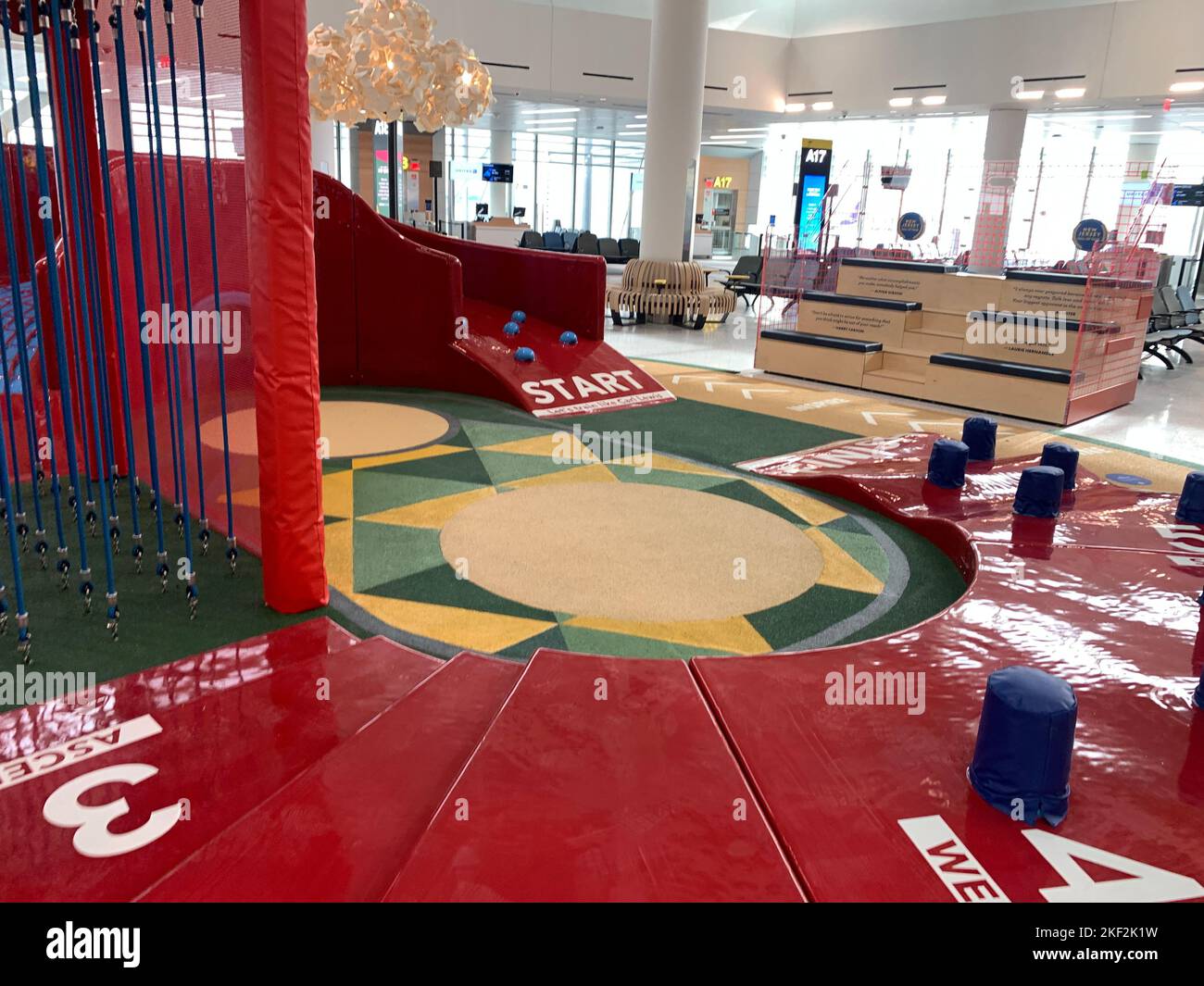 Elizabeth, New Jersey, USA. 15th Nov, 2022. A ribbon cutting of the ...