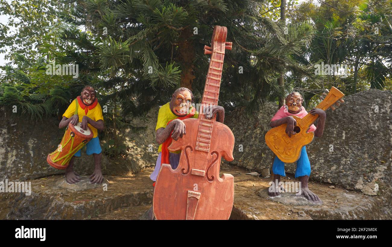 Three Funny Monkey Sculpture|| three Monkeys funny reaction with very ...