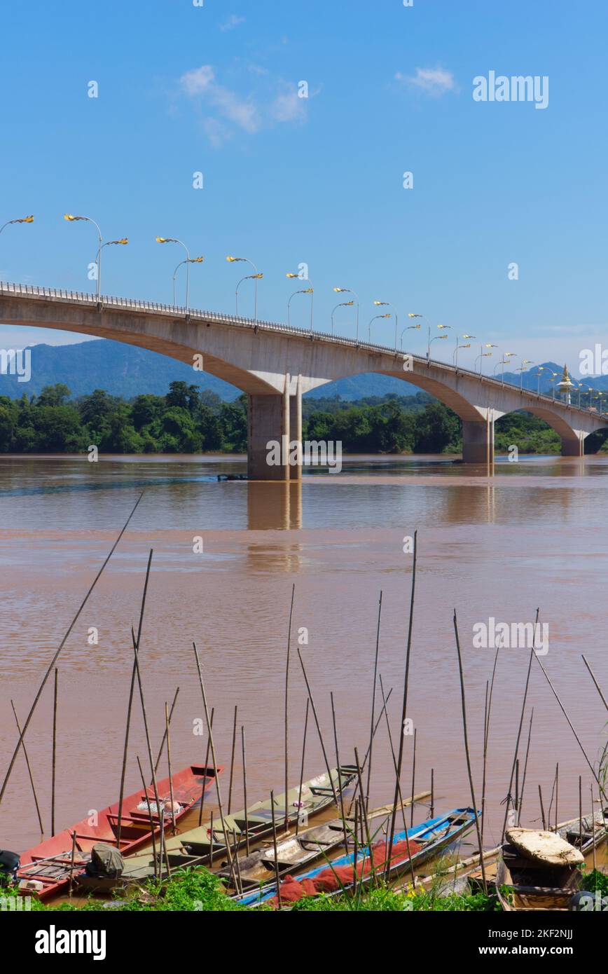 Overview friendship bridge hi-res stock photography and images - Alamy