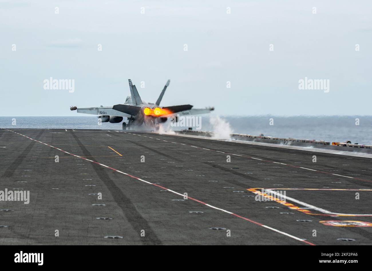 221115-N-LI114-1064 PHILIPPINE SEA (Nov. 15, 2022) An EA-18G Growler ...