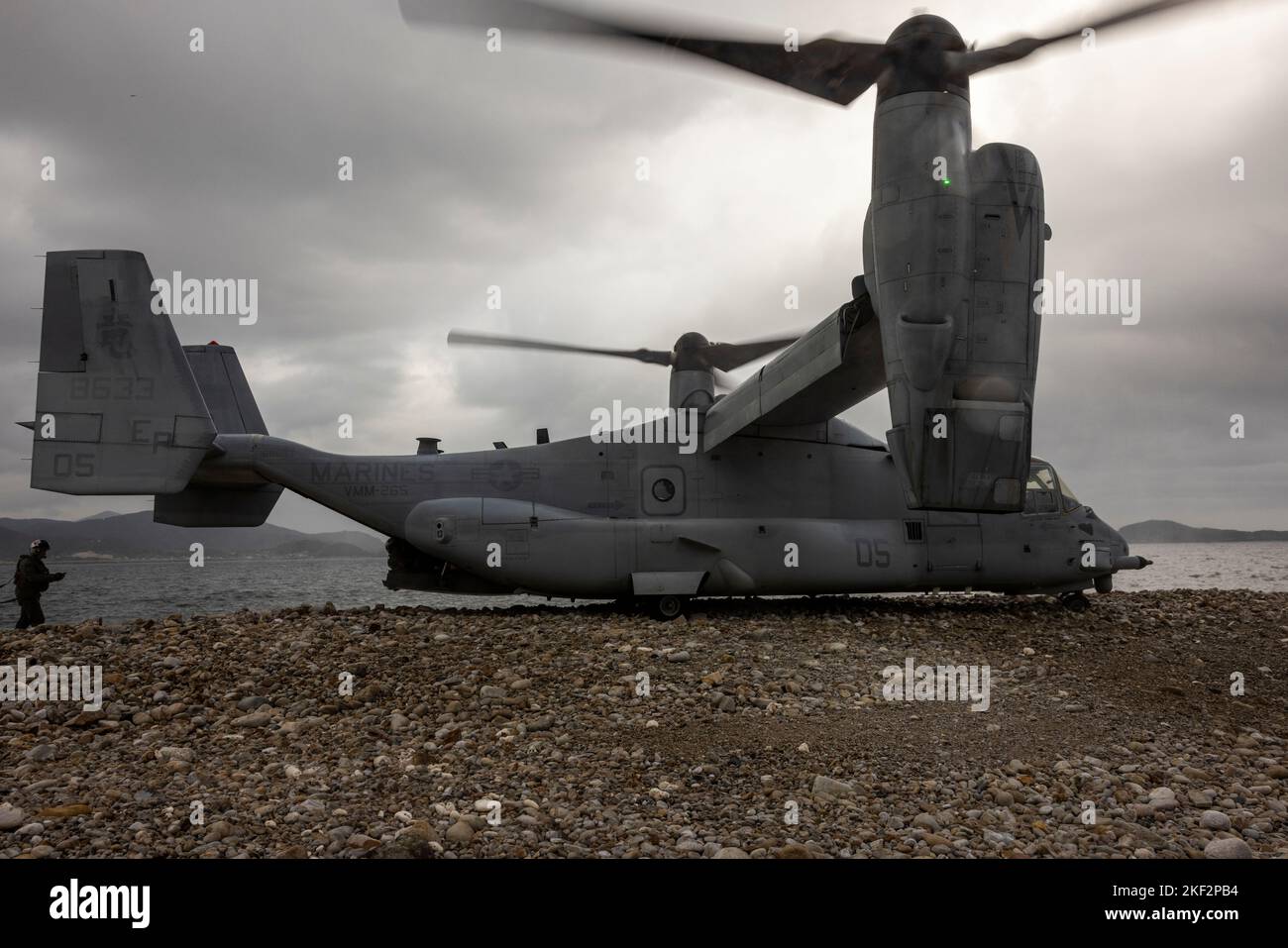 A U.S. Marine Corps MV-22B Osprey assigned to Marine Medium Tiltrotor ...