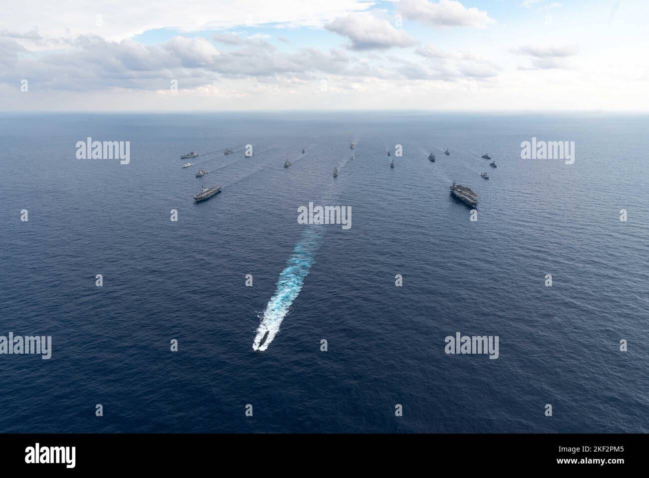 221114-N-DW158-1290 PHILIPPINE SEA (Nov. 14, 2022) Ships from the U.S ...