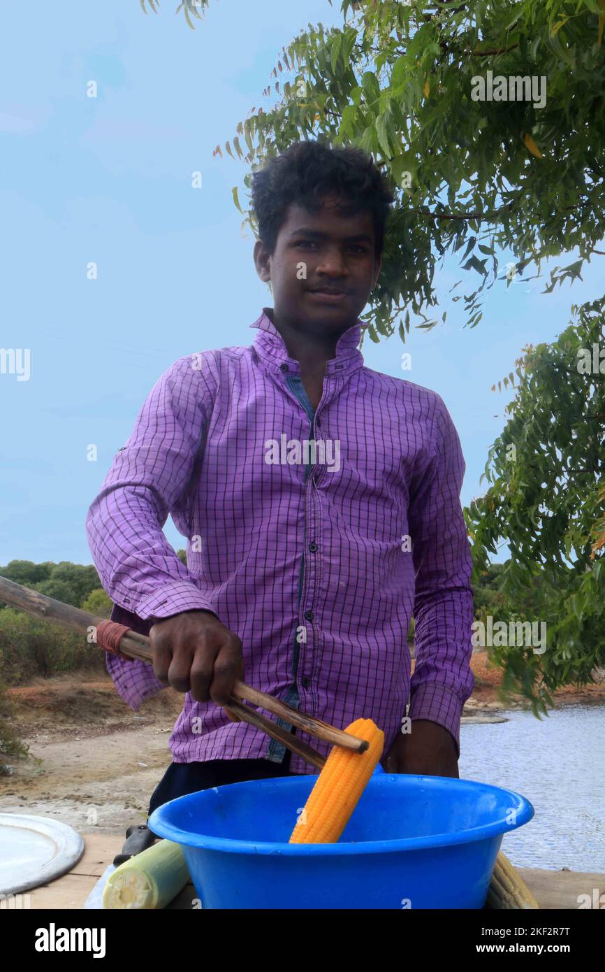 Sri lankan village life hi-res stock photography and images - Alamy