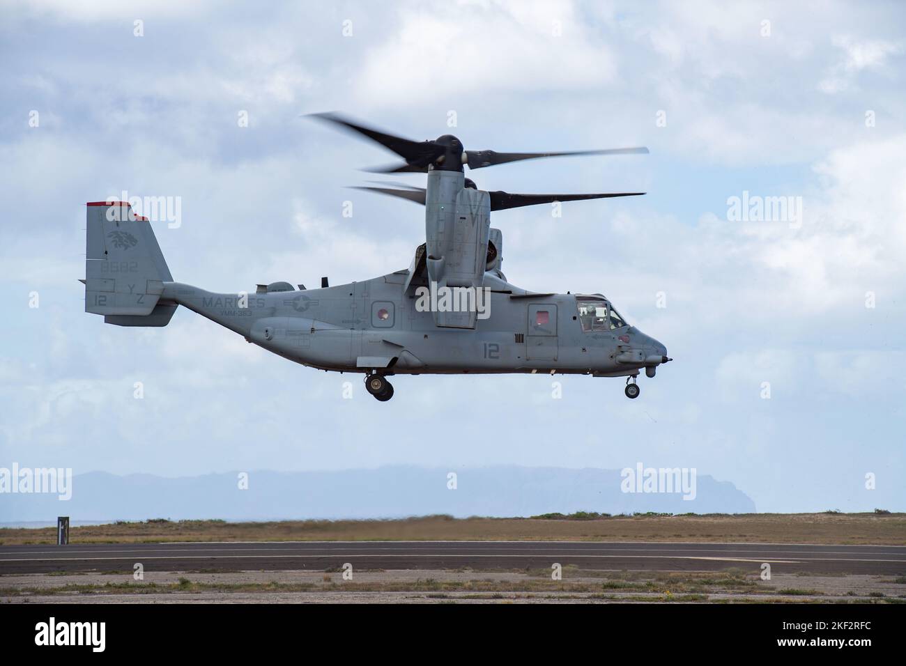 221103-N-ML137-1004 KEKAHA, Hawai`i (Nov. 3, 2022) — An MV-22 Osprey ...