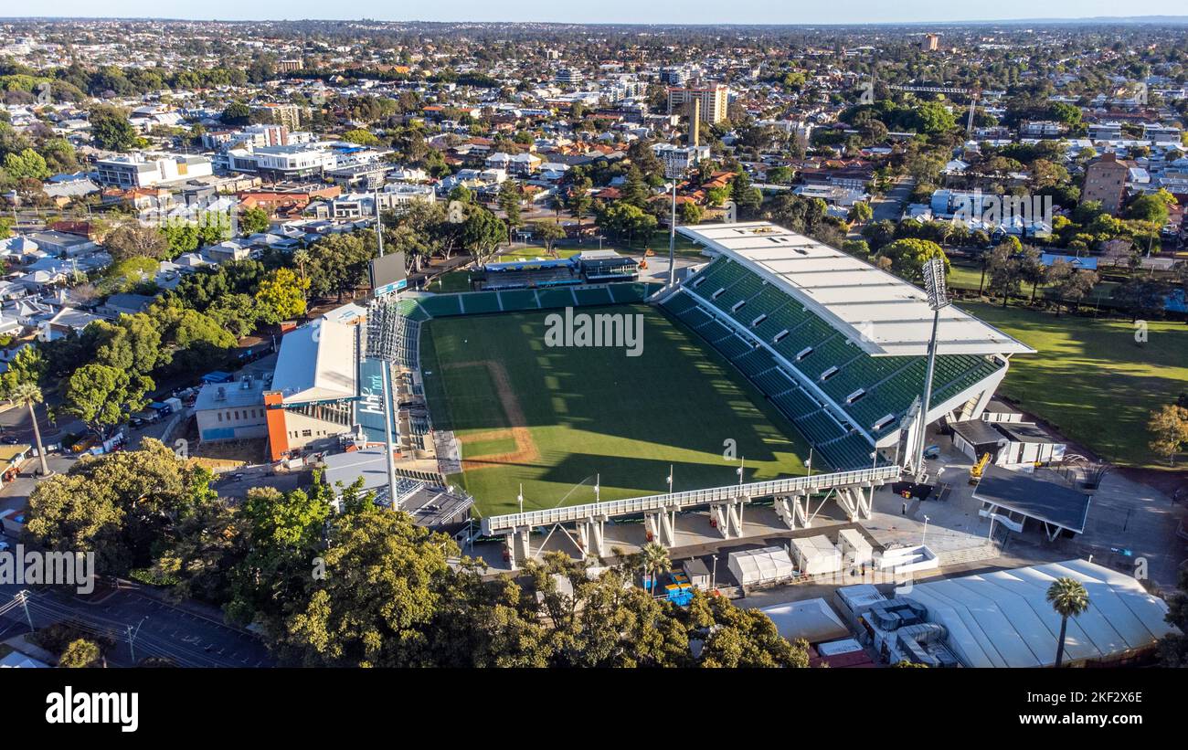 Perth rectangular stadium hi-res stock photography and images - Alamy