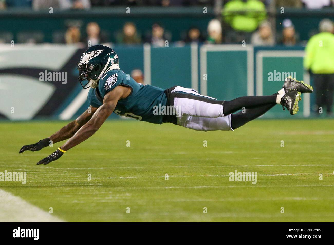Devonta smith eagles hi-res stock photography and images - Alamy