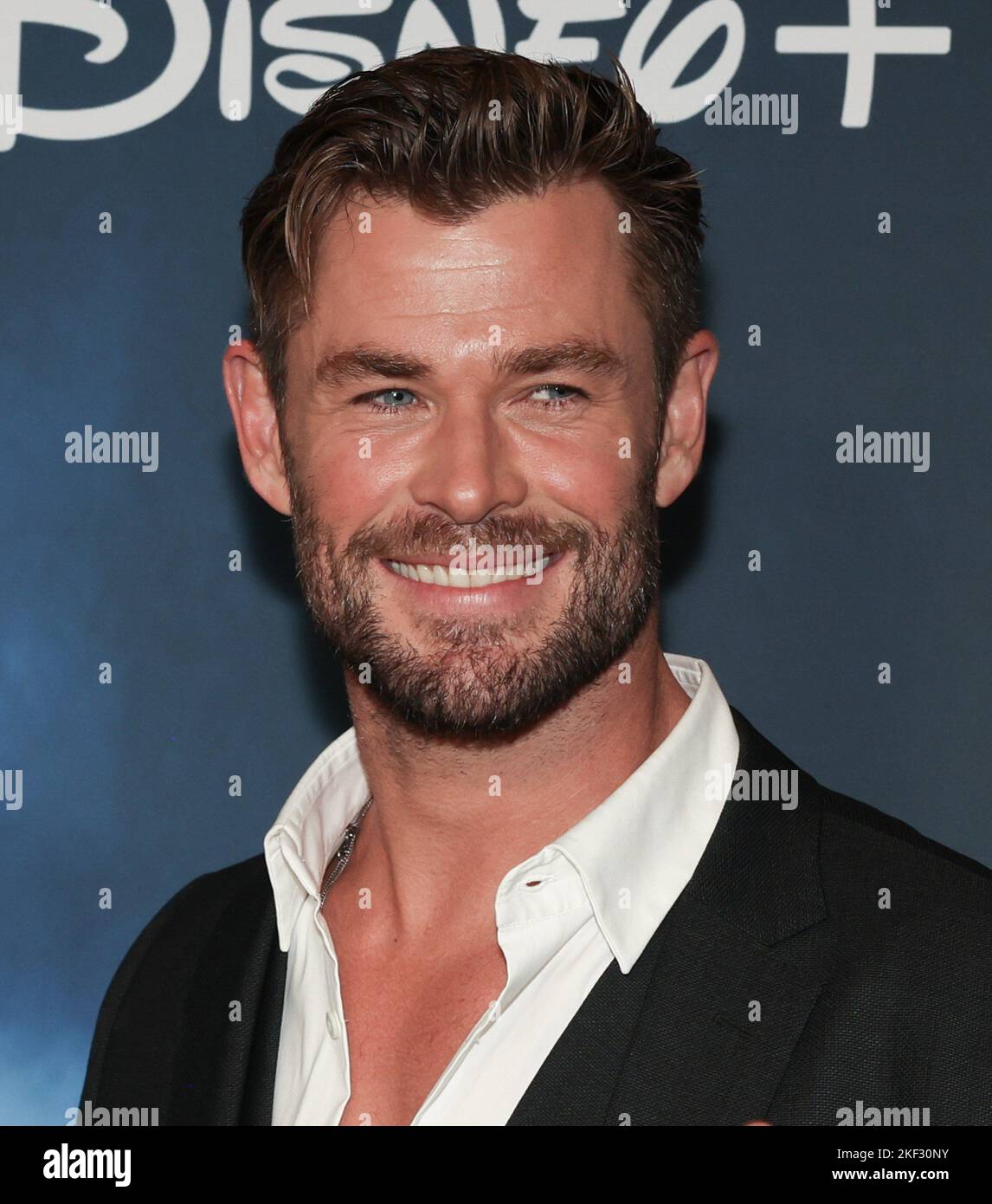 Limitless chris hemsworth hi-res stock photography and images - Alamy