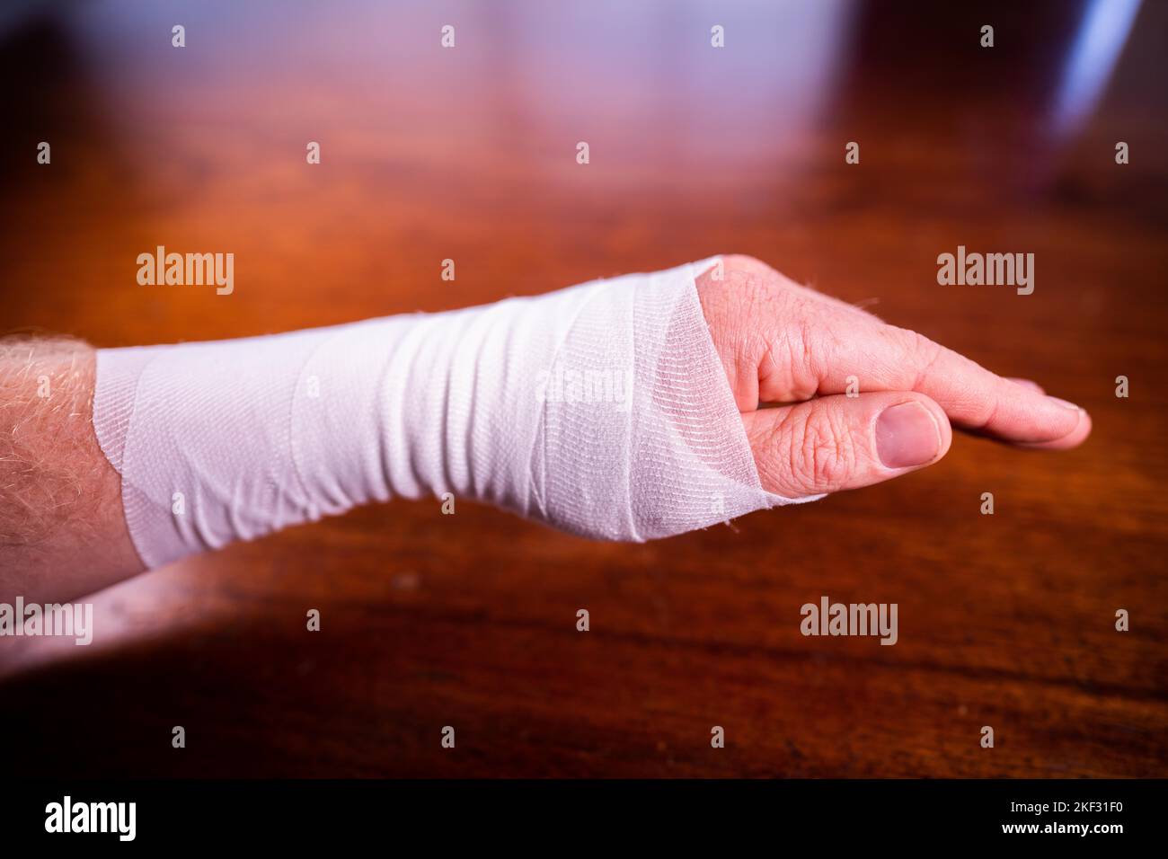 Snake bite hand hi-res stock photography and images - Alamy