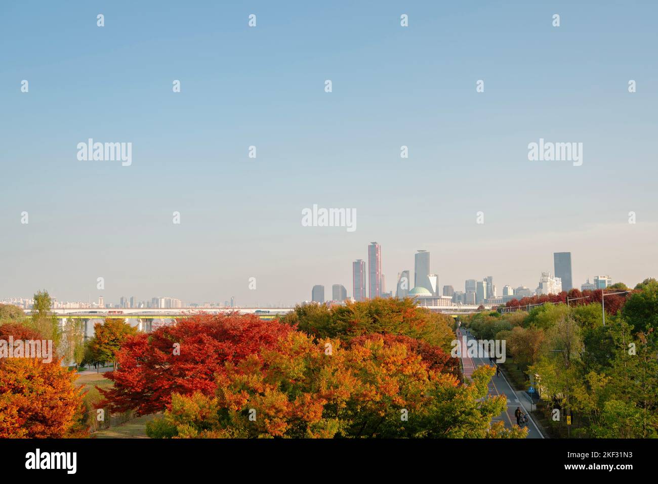Yeouido city view and Yanghwa Han river park at autumn in Seoul, Korea ...