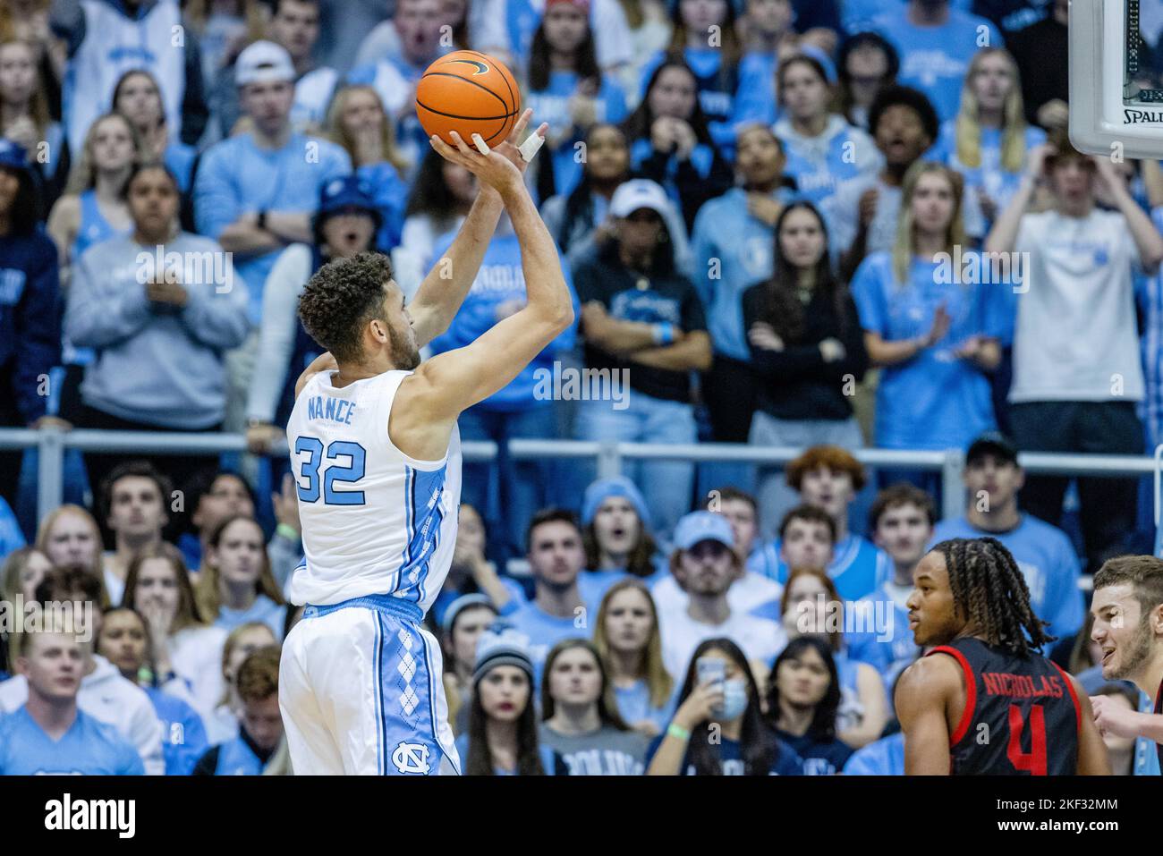 November 15, 2022: North Carolina Tar Heels forward Pete Nance (32 ...