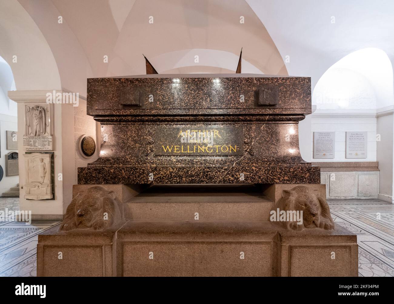 A tomb of the Duke of Wellington in the crypt of St Paul's Cathedral ...