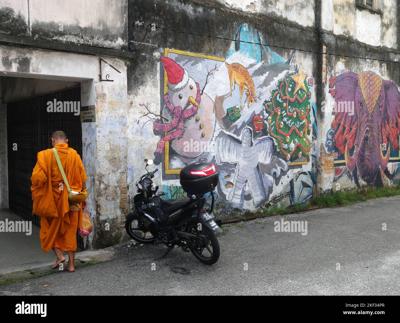 Religious street art hi-res stock photography and images - Alamy