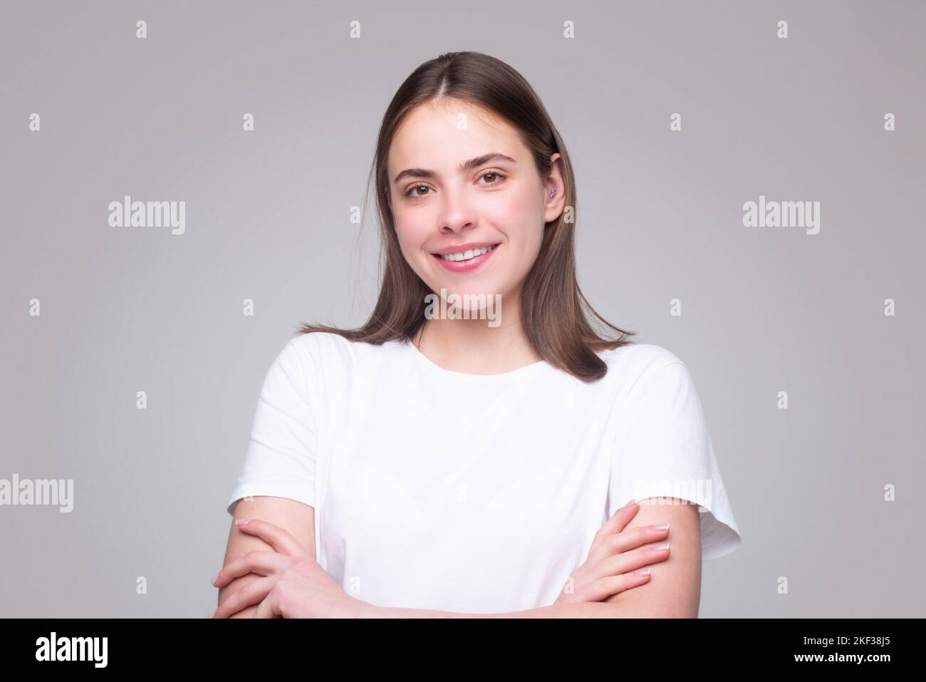 Happy smiling girl. Cheerful young beautiful girl smiling laughing ...
