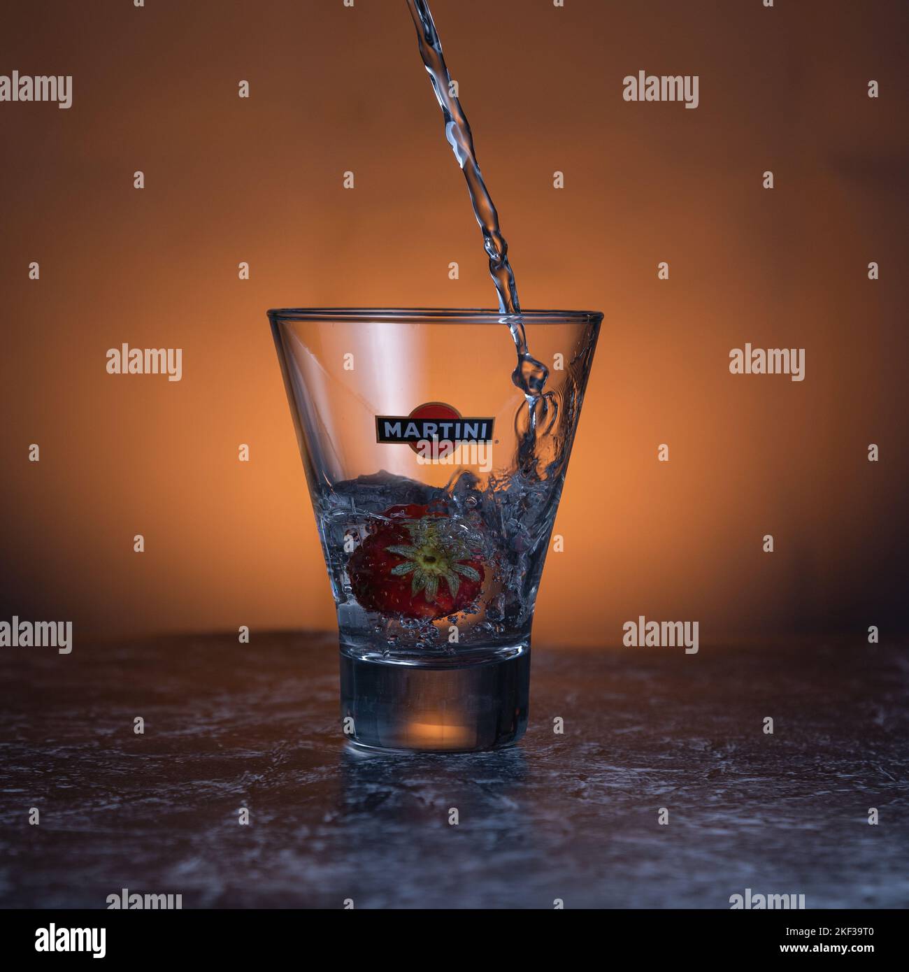 Gel glas hi-res stock photography and images - Alamy