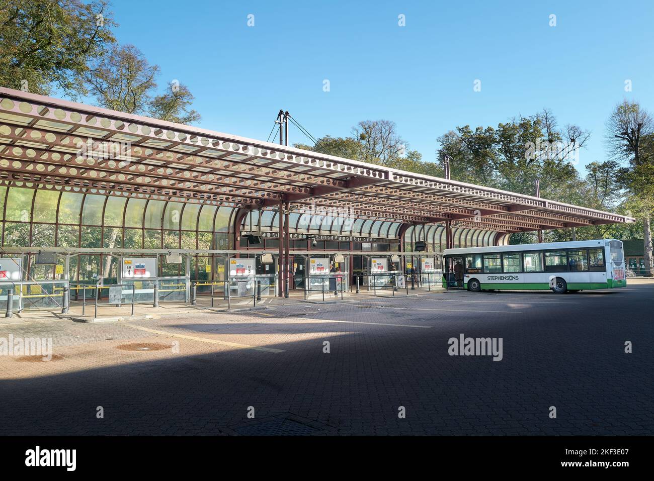 Drummer street bus station cambridge hi-res stock photography and ...