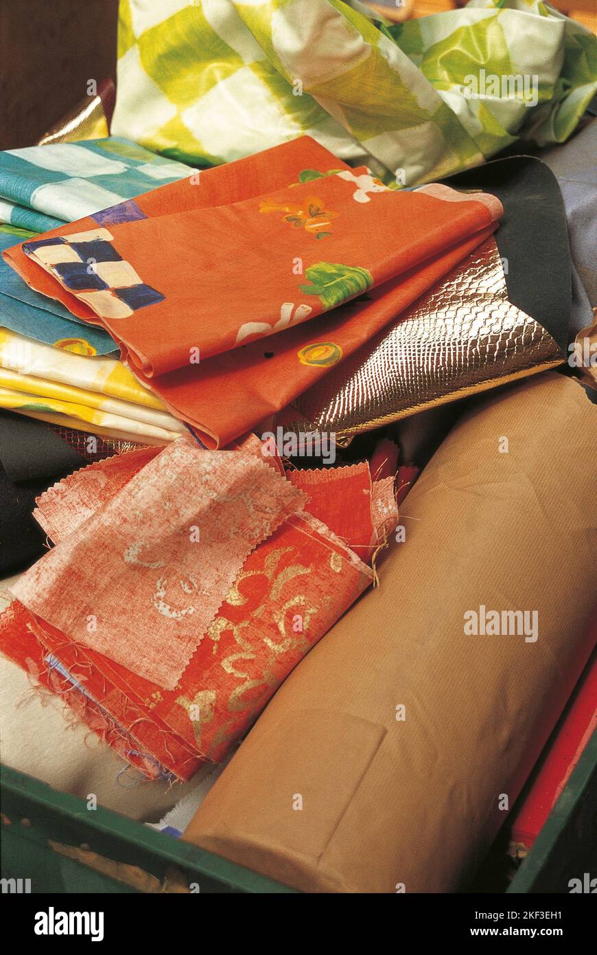 Pile of fabric scrap hi-res stock photography and images - Alamy