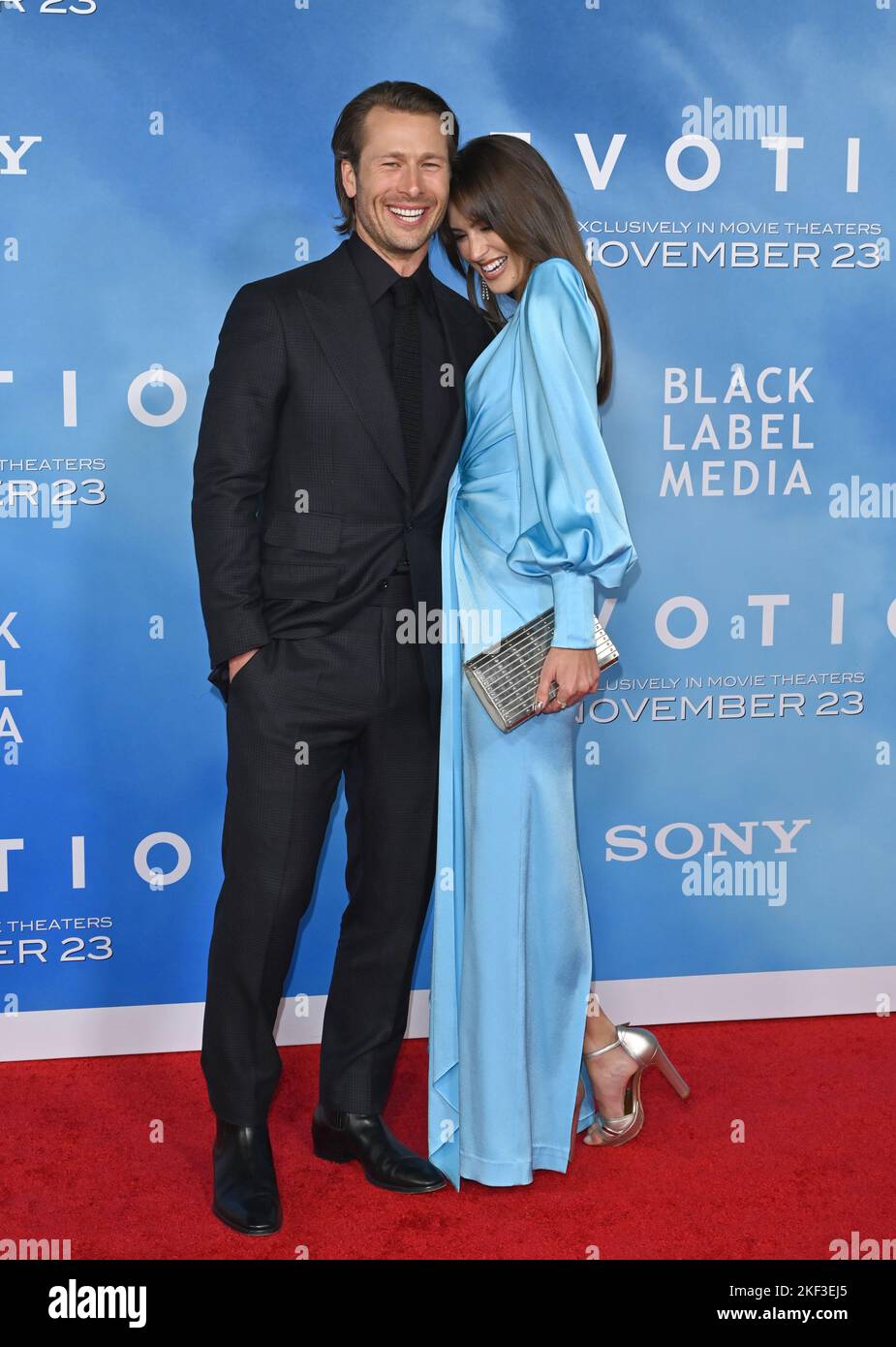 Los Angeles, USA. 15th Nov, 2022. Glen Powell & Gigi Paris at the ...