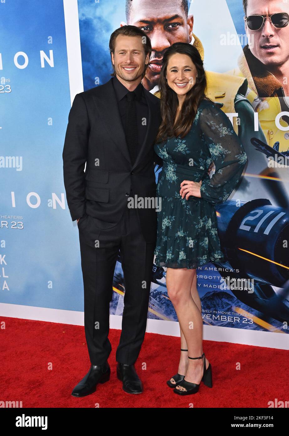 Los Angeles, USA. 15th Nov, 2022. Glen Powell & Leslie Powell at the premiere for "Devotion" at ...
