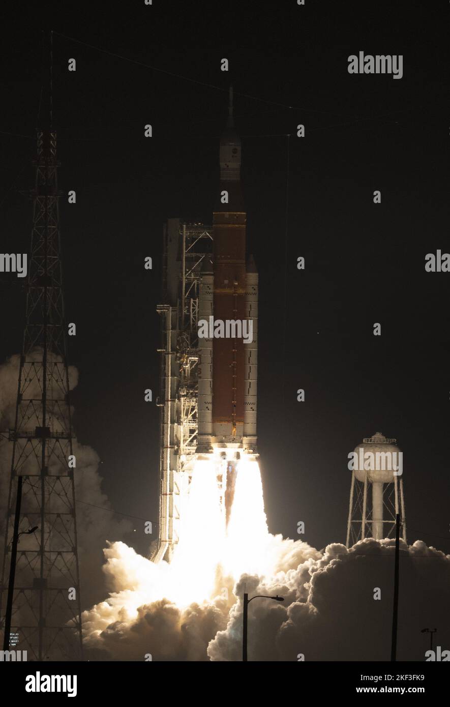 Kennedy Space Center, United States. 16th Nov, 2022. NASA's Artemis 1 ...