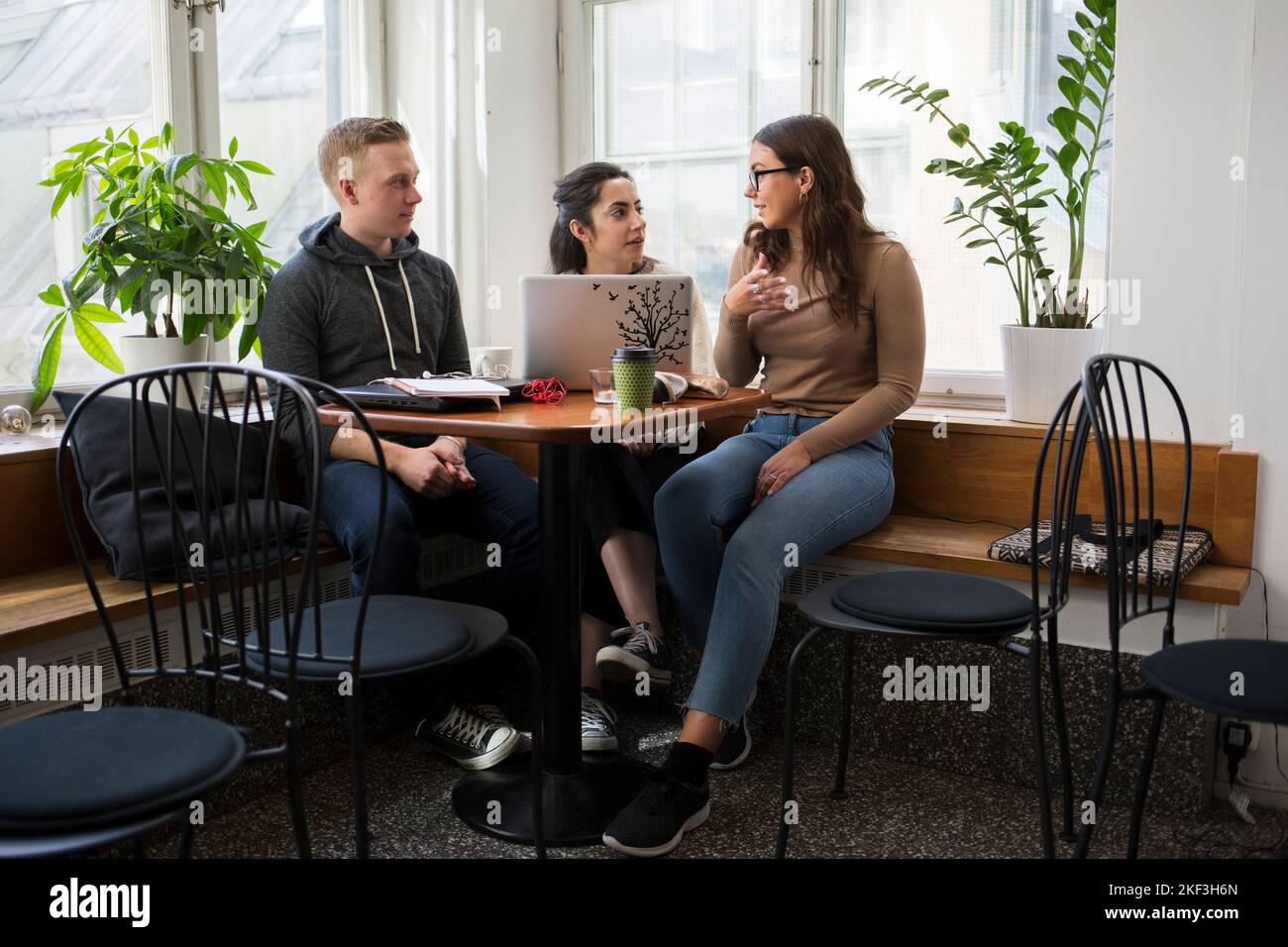 Room 25 hi-res stock photography and images - Alamy