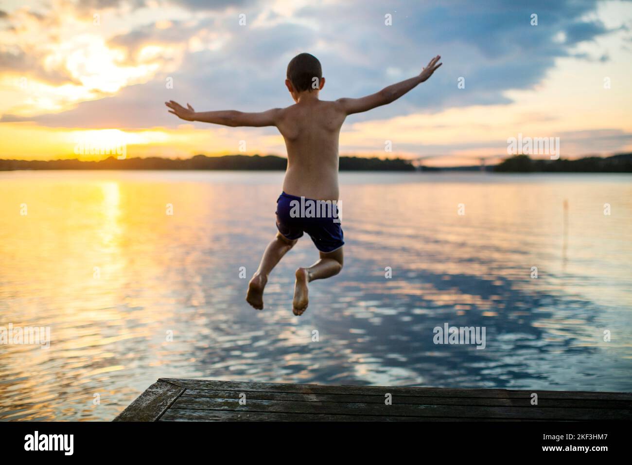 Pre diving hi-res stock photography and images - Alamy