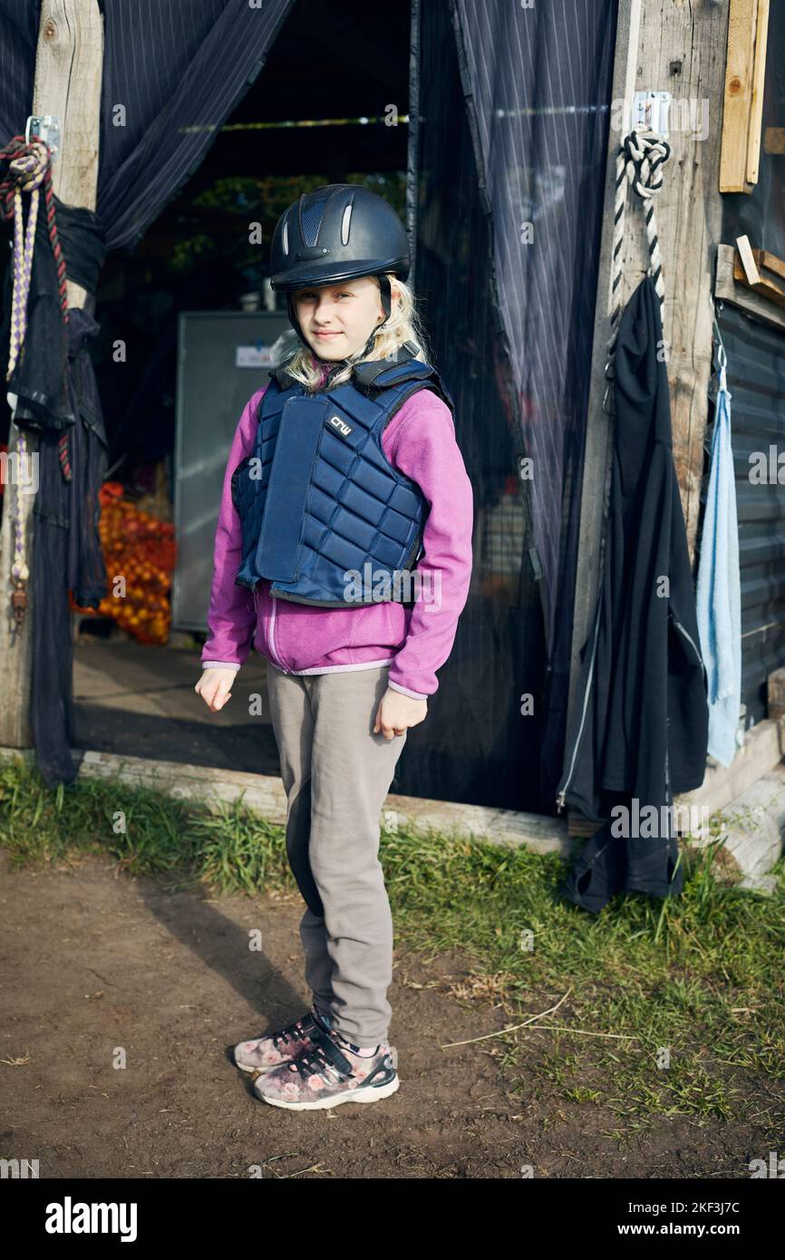 Equestrian helmet hi-res stock photography and images - Alamy