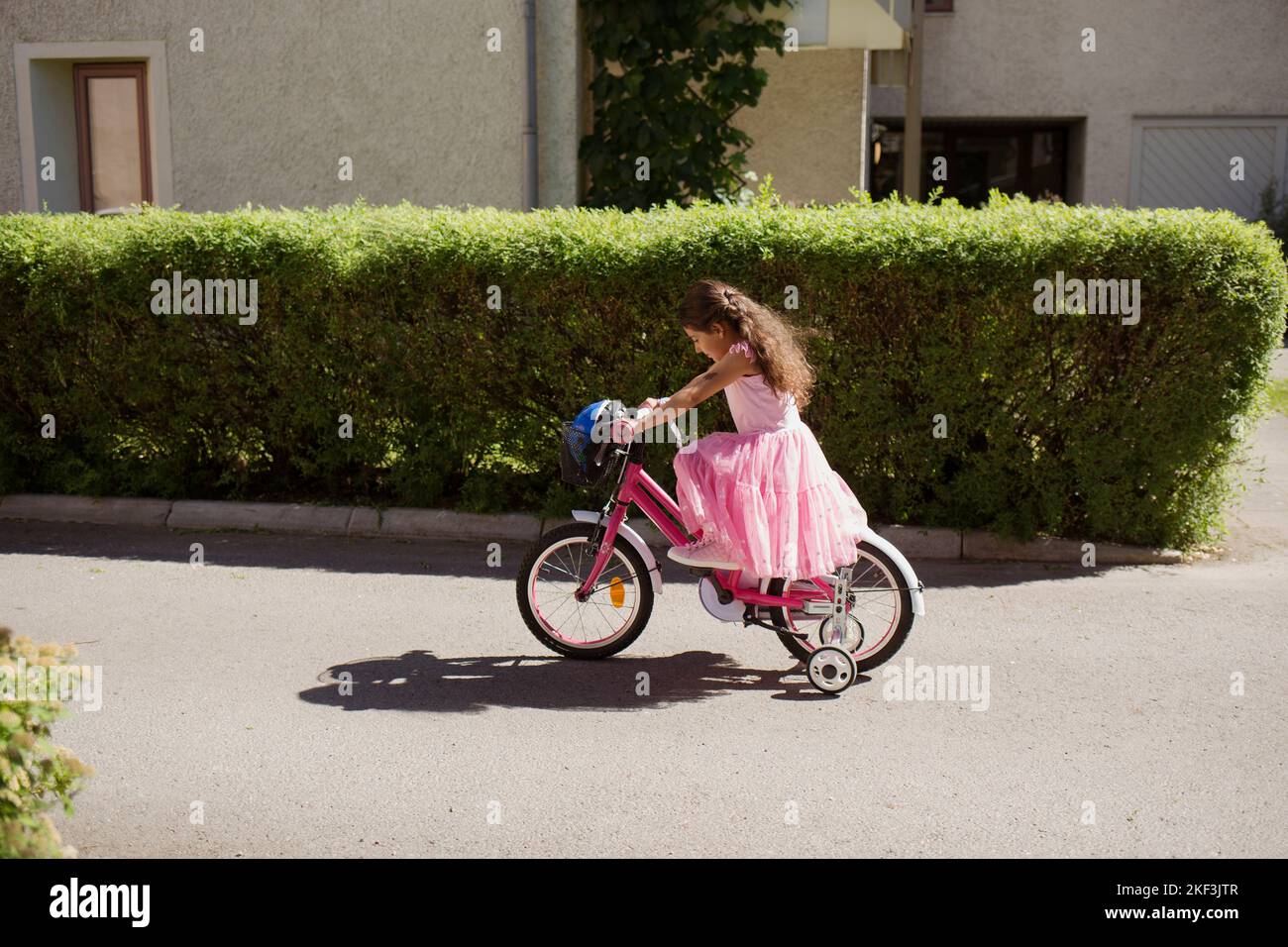 Training wheels hi-res stock photography and images - Alamy
