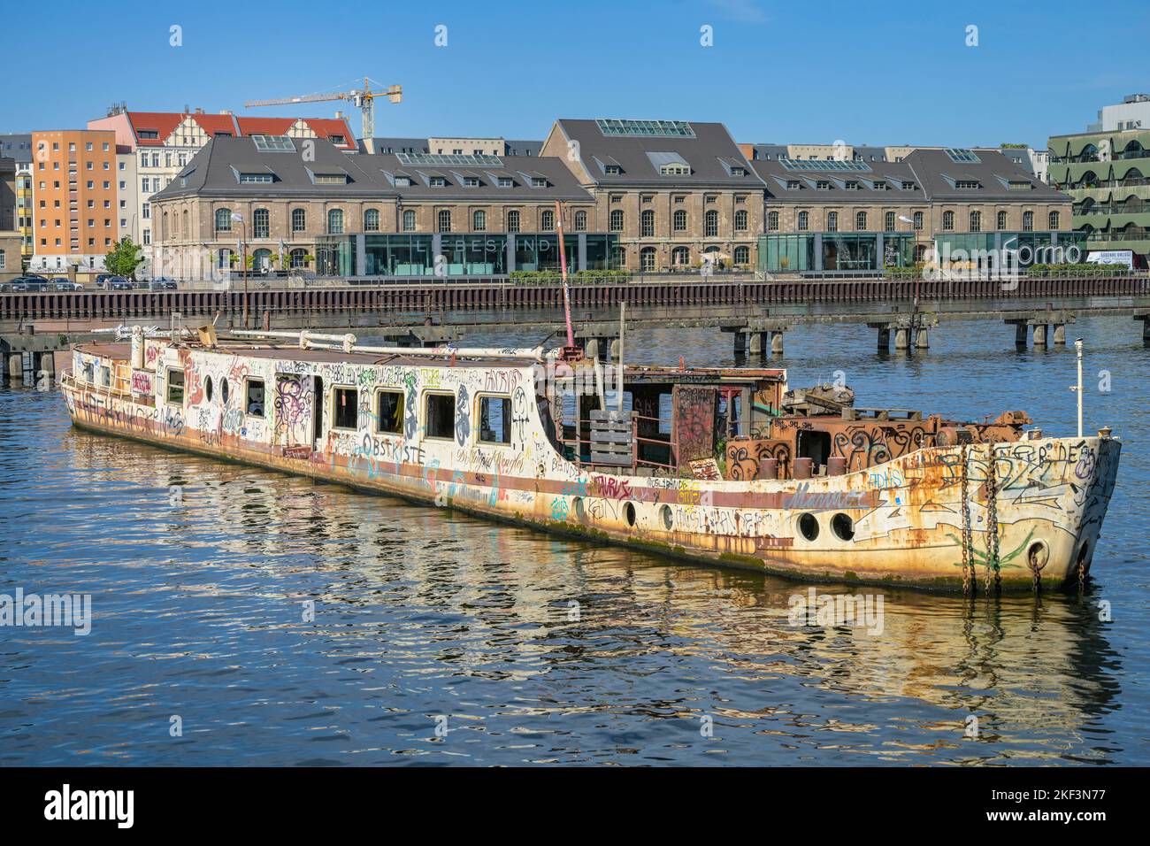 Schiff dr ingrid wengler hi-res stock photography and images - Alamy