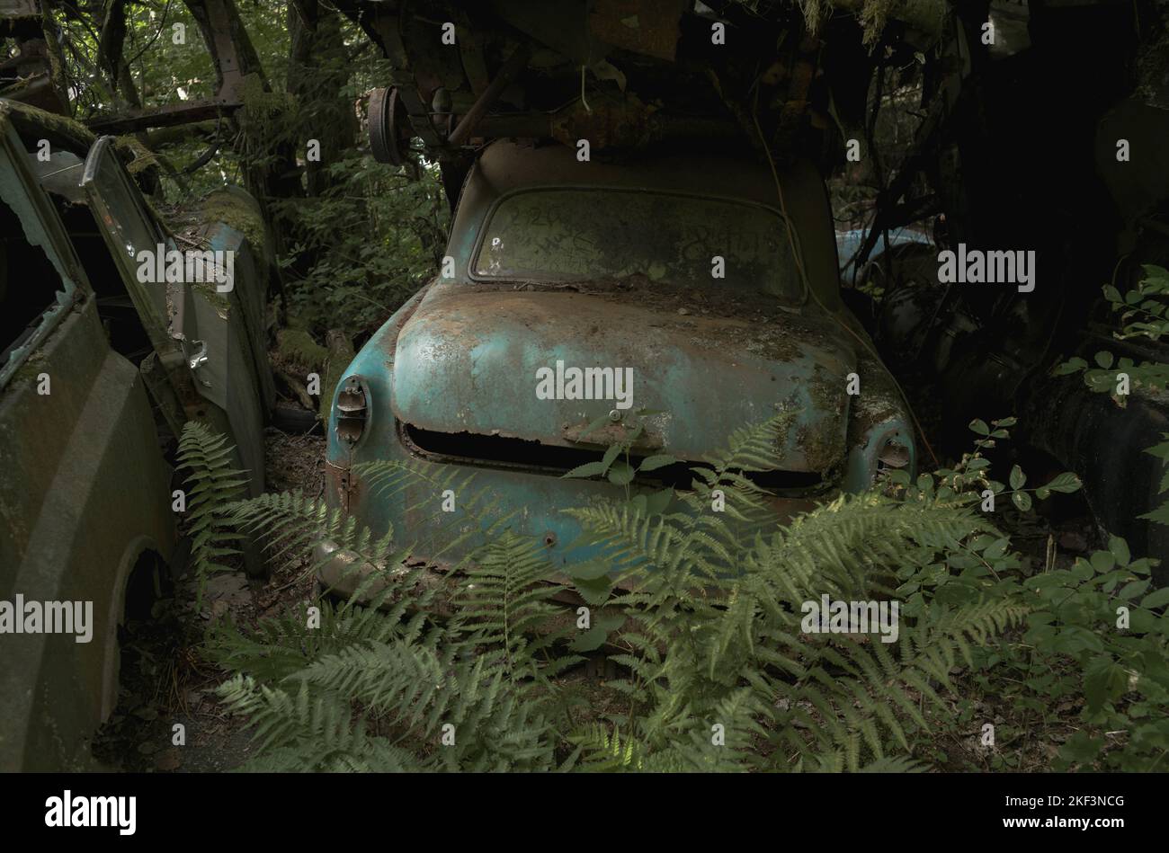 Horizontal motor hi-res stock photography and images - Alamy
