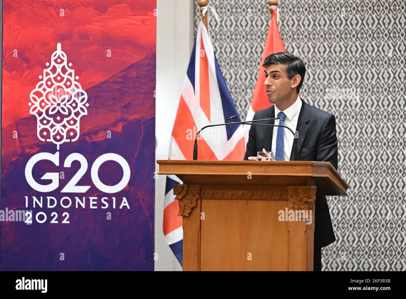 Prime Minister Rishi Sunak holds a press conference after meeting with ...