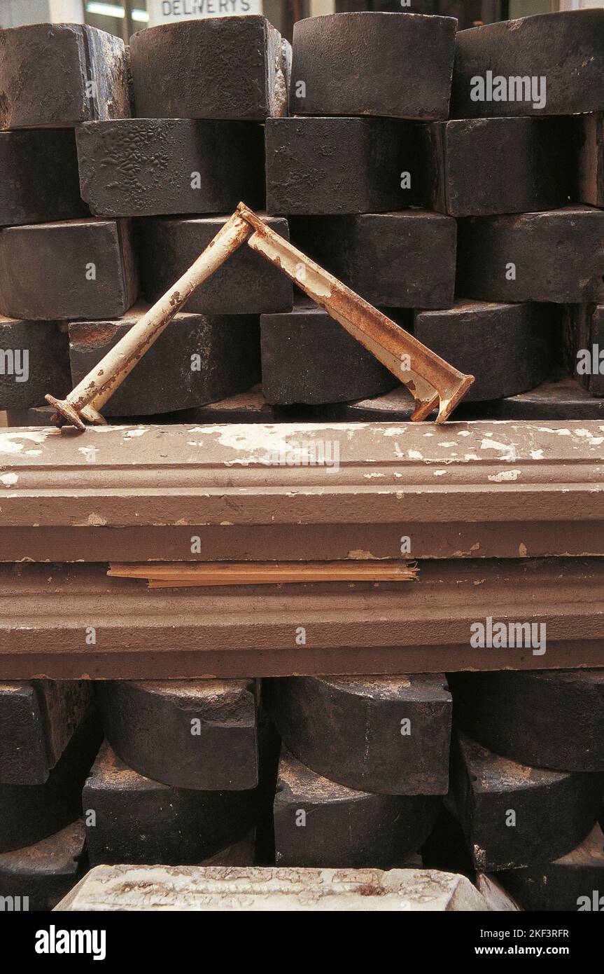 Hefty design ecological hi-res stock photography and images - Alamy